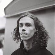 Sam MacAlpine | LensCulture