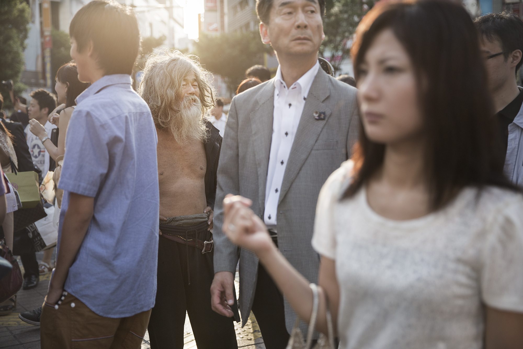 Street Stories - Photographs and text by Denny Renshaw | LensCulture