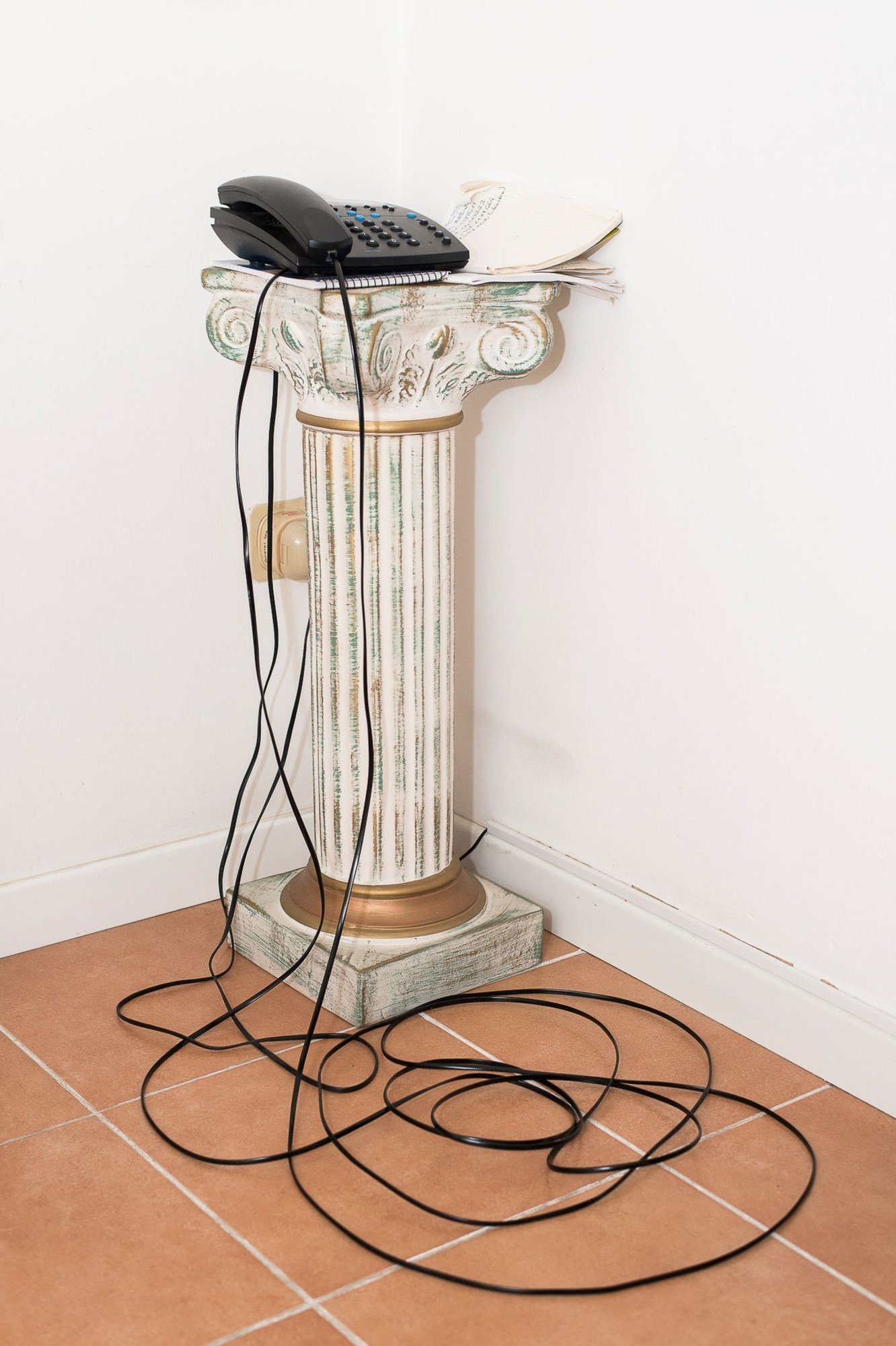 The Sentinels: Electrosensitivity in Italy - Photographs and text by ...